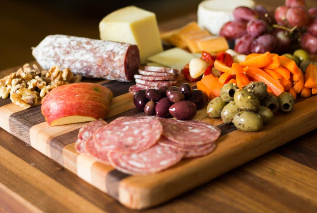 How To Make A Perfect Cheese Board – Erin Brighton
