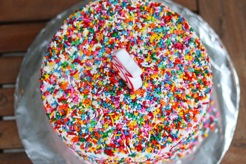 How To Make An Exploding Sprinkle Cake {Video} – Erin Brighton